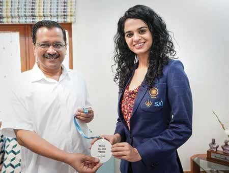 Women in STEM: B.Tech students awarded for mentoring schoolgirls