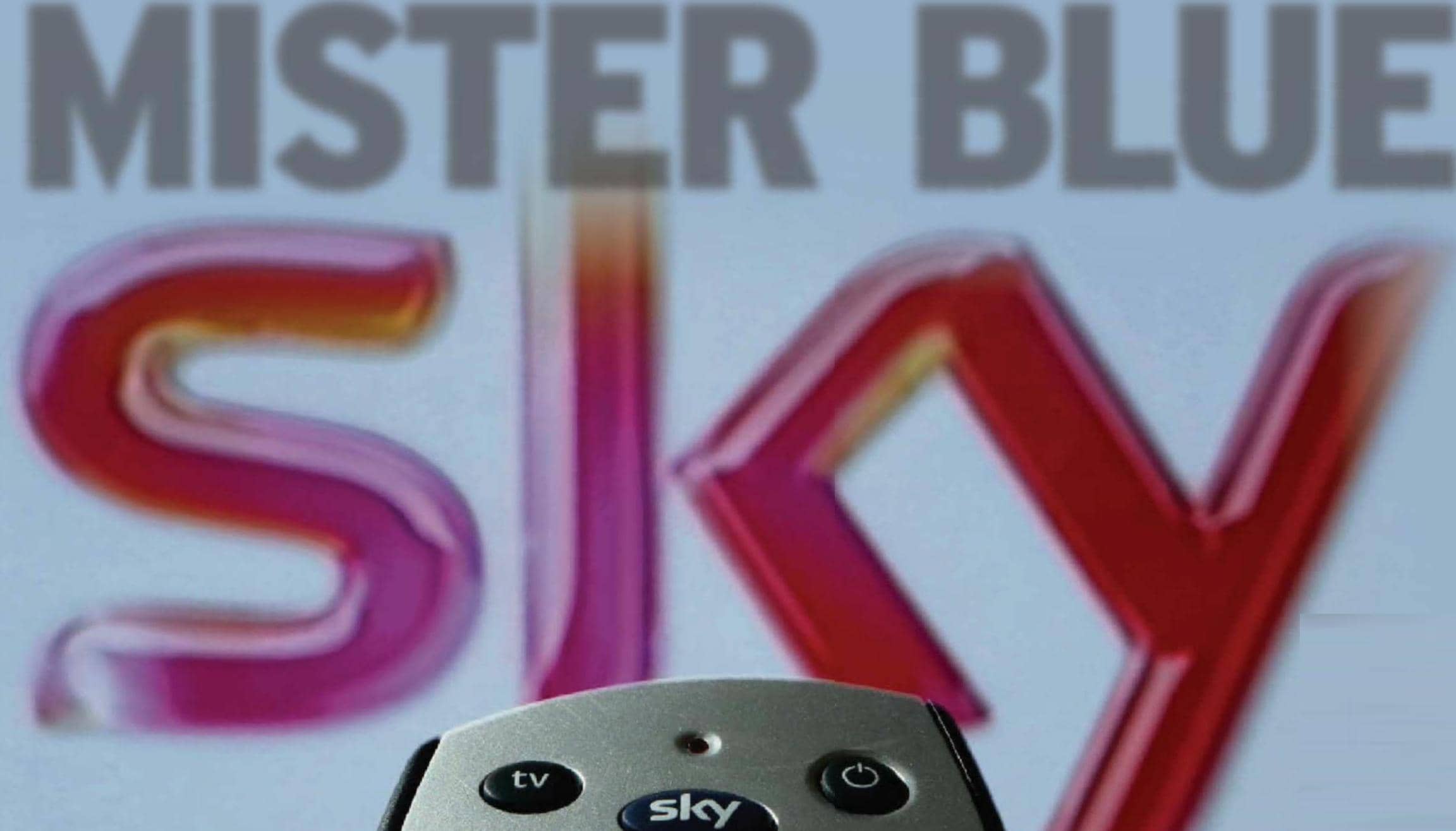 MISTER BLUE | Daily Record - Newspaper - Read this story on Magzter.com