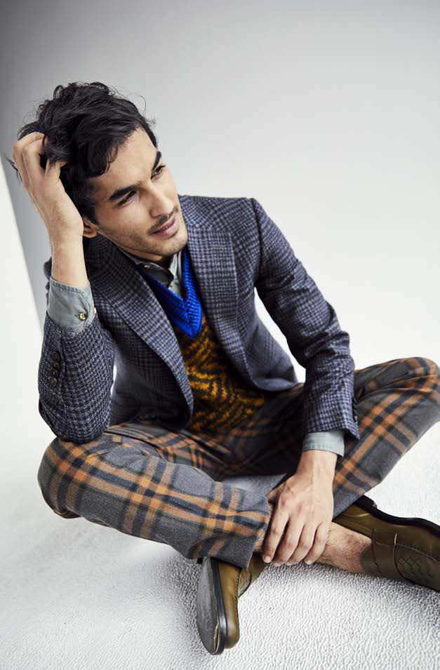 Clash Is In Session | Esquire - Lifestyle - Read this story on Magzter.com