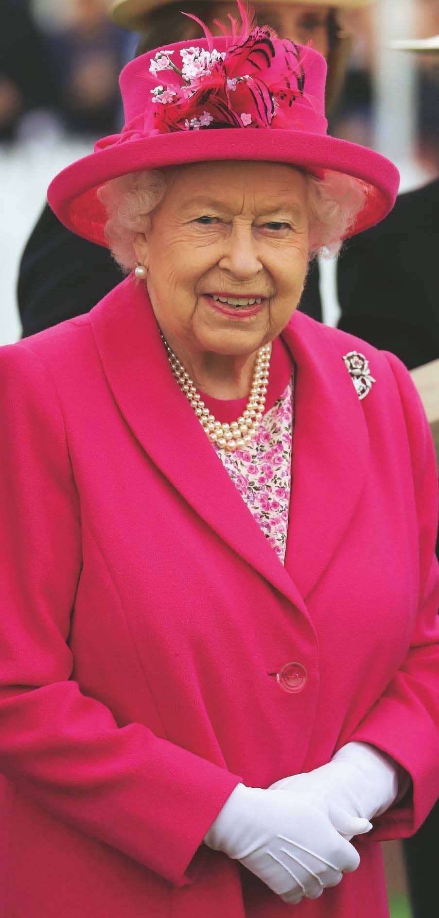 Stars Of Stage And Screen Join The Queen As East Meets West In Windsor ...